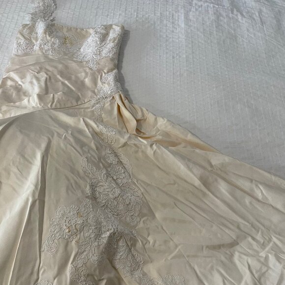 JLM Couture Lazaro | Dresses | Ivory Silk Lace Shoulder Aline Draping ...